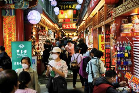 中国、物価0・7％上昇 3月、1年半ぶり低水準 | 高知新聞