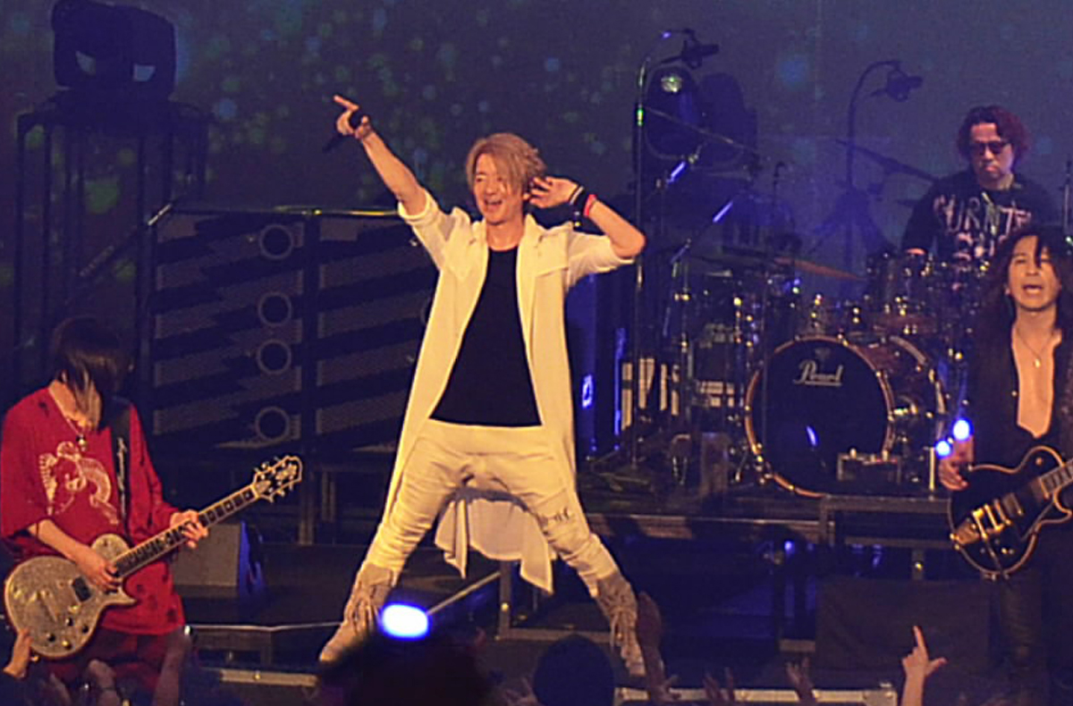 「GLAY」7年ぶり高知公演 満場の歓声で一体感 | 高知新聞