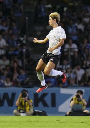 神戸、大迫FKで川崎に競り勝つ J1、横浜M4戦ぶり白星 | 高知新聞