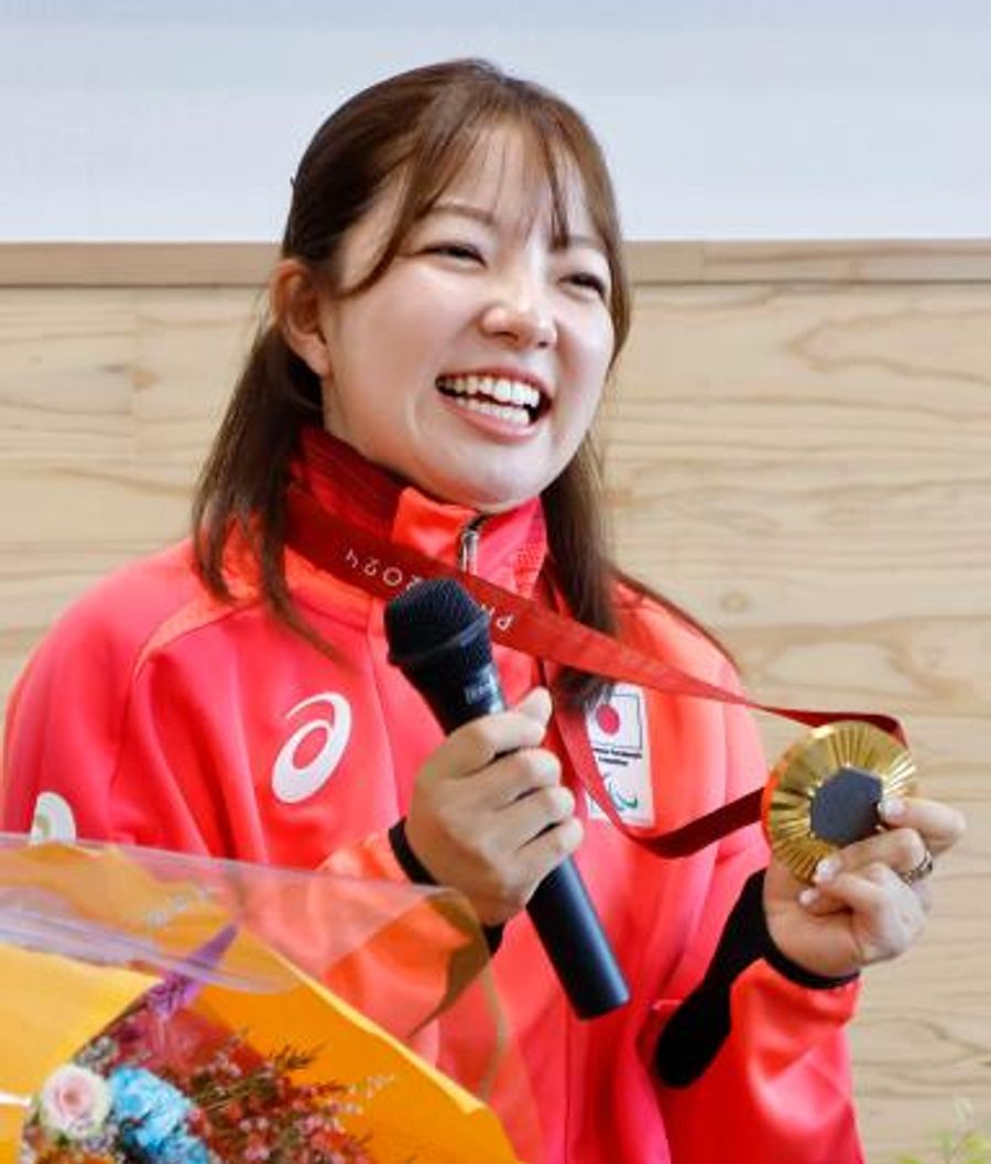 田中愛美選手「応援感じた」 車いすテニス金、熊本凱旋 | 高知新聞